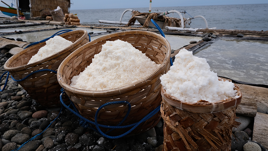 Traditional Salt Maker - Camplung Beach Villa