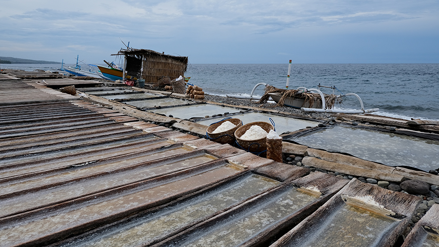 Traditional Salt Maker - Camplung Beach Villa